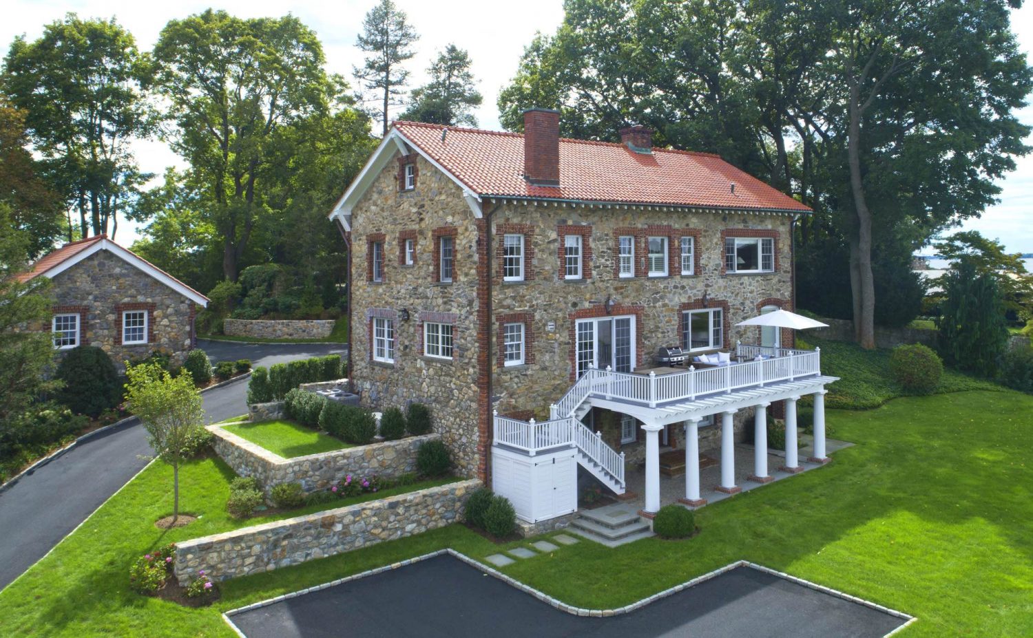 Historic Stone Cottage - Stone Harbor
